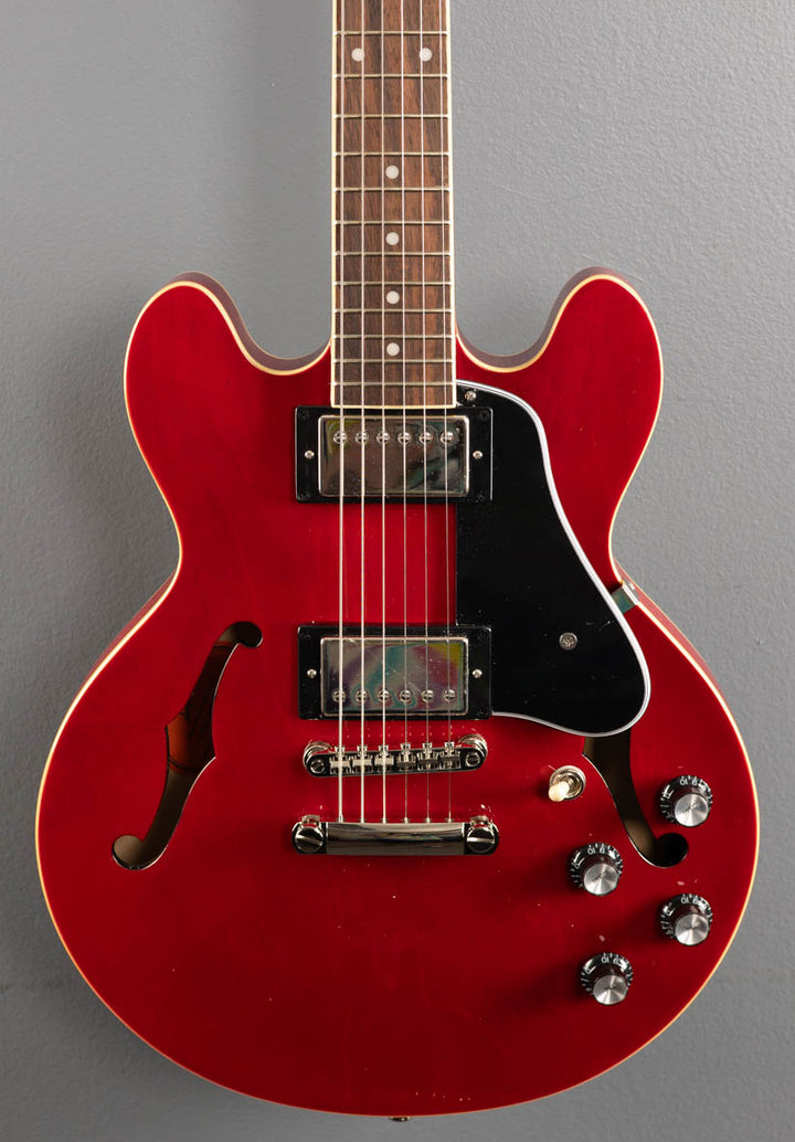 Madison – Dave's Guitar Shop