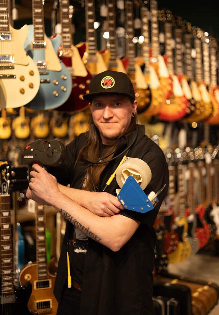 Milwaukee – Dave's Guitar Shop