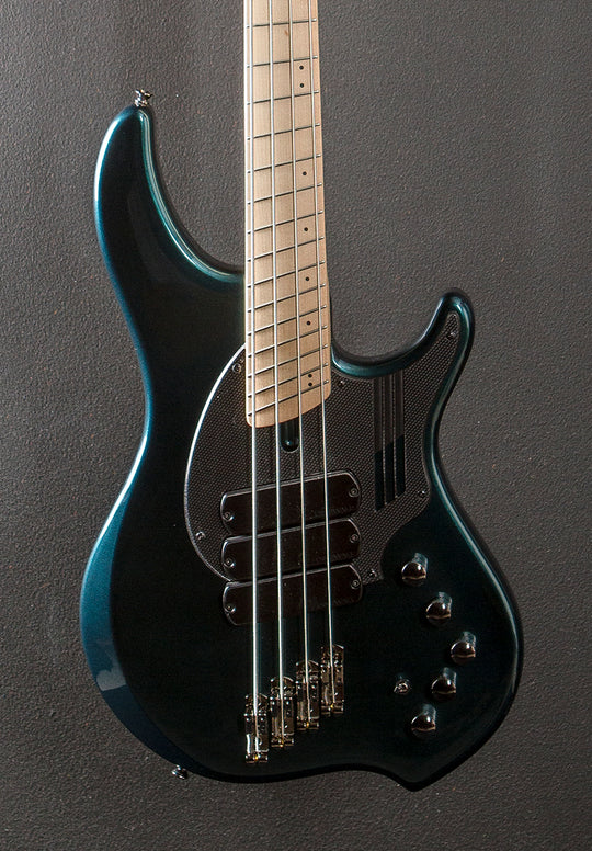 Dingwall – Dave's Guitar Shop