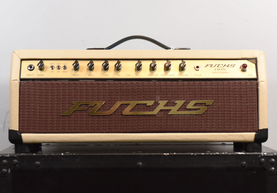 Used Amps & Cabs – Page 2 – Dave's Guitar Shop