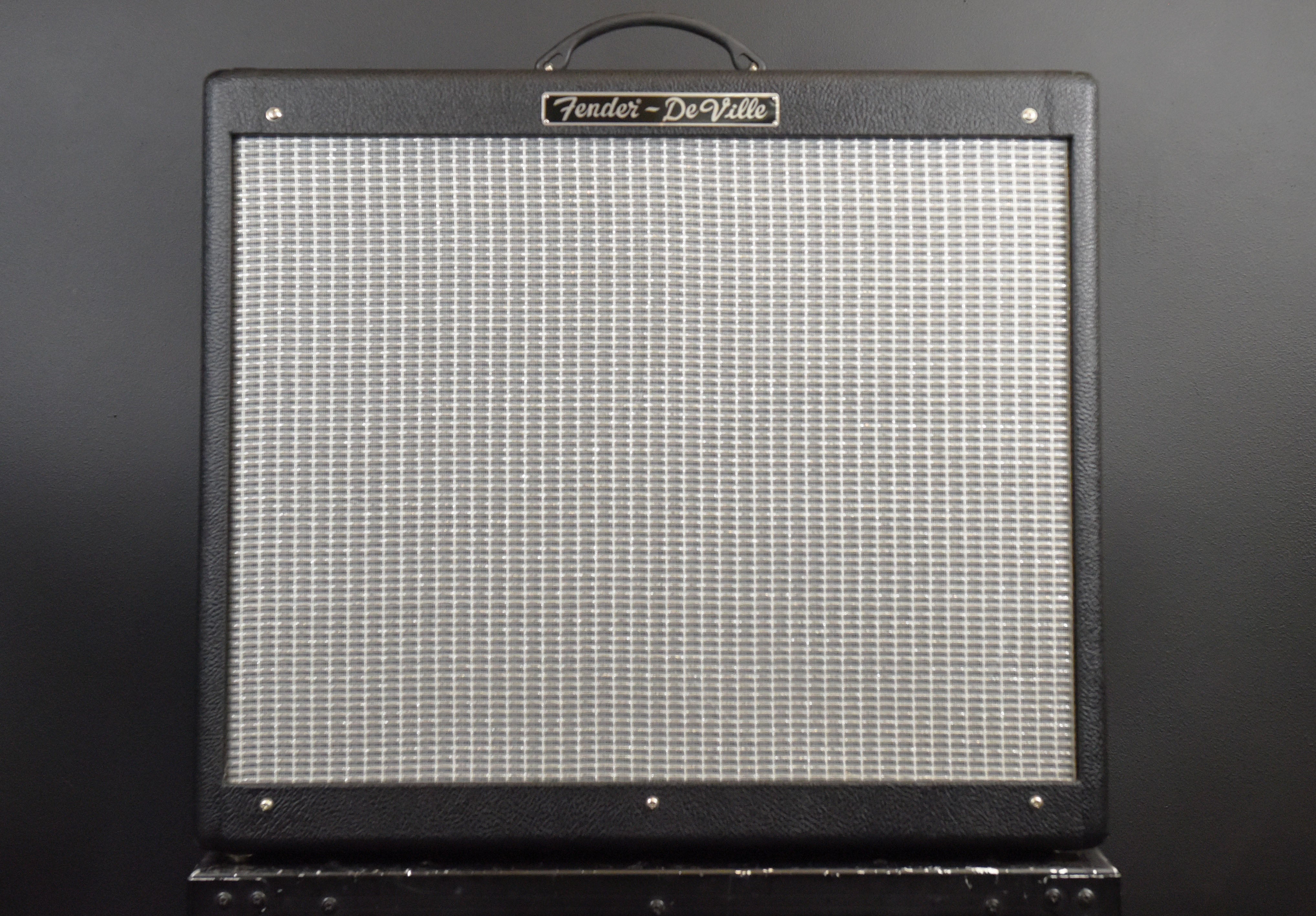 USED Hot Rod DeVille 212 Combo, Recent – Dave's Guitar Shop