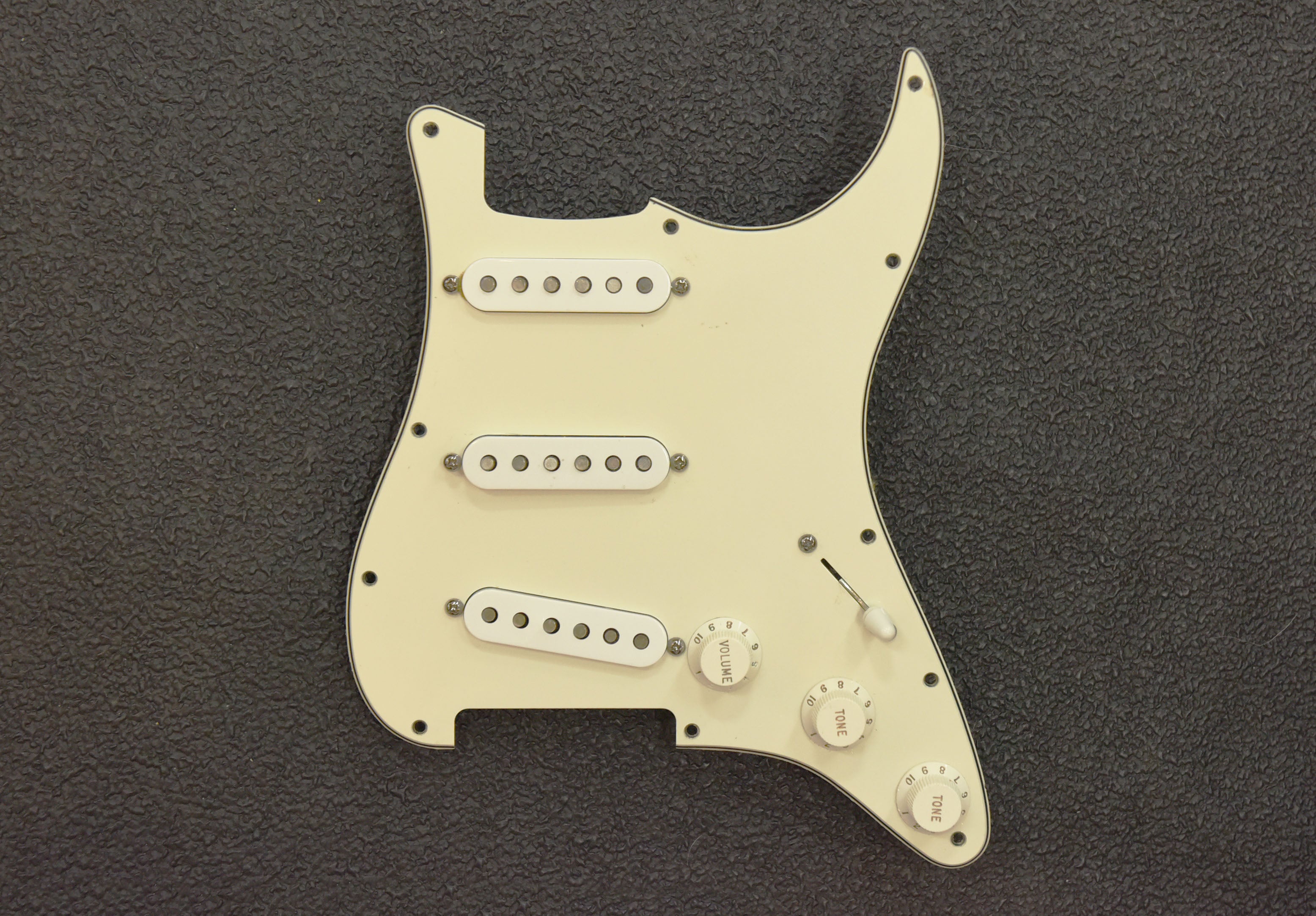 Loaded Strat Pickguard, Recent – Dave's Guitar Shop