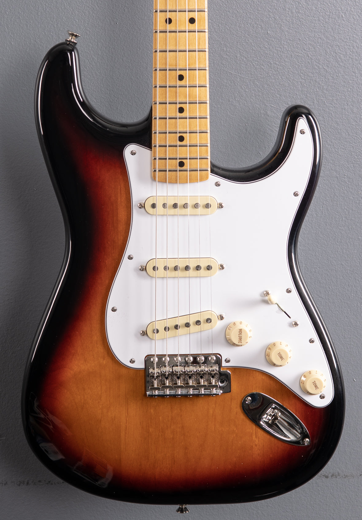 Jimi Hendrix Stratocaster - 3 Color Sunburst – Dave's Guitar Shop