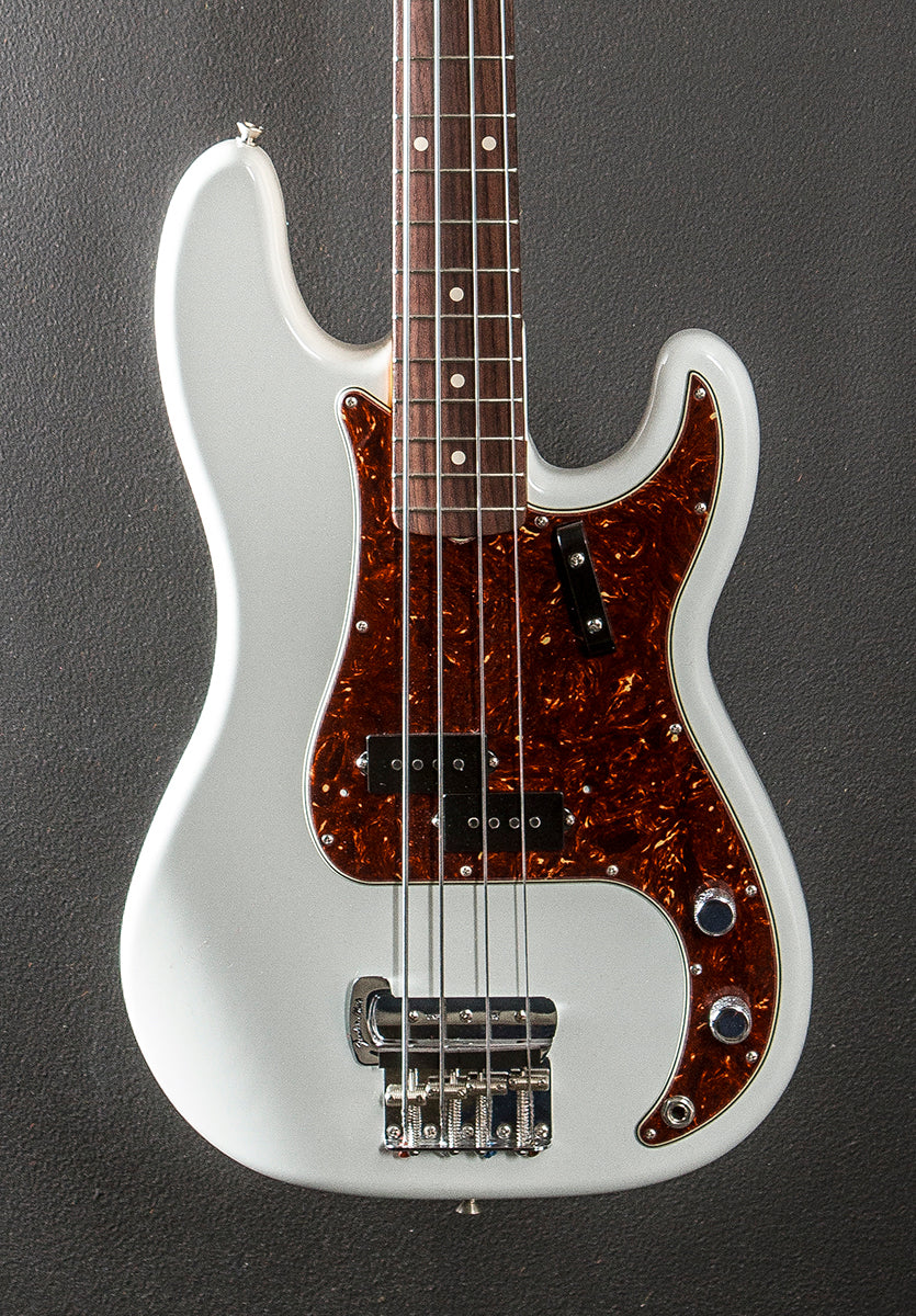 Fender Custom Shop Artist – Dave's Guitar Shop