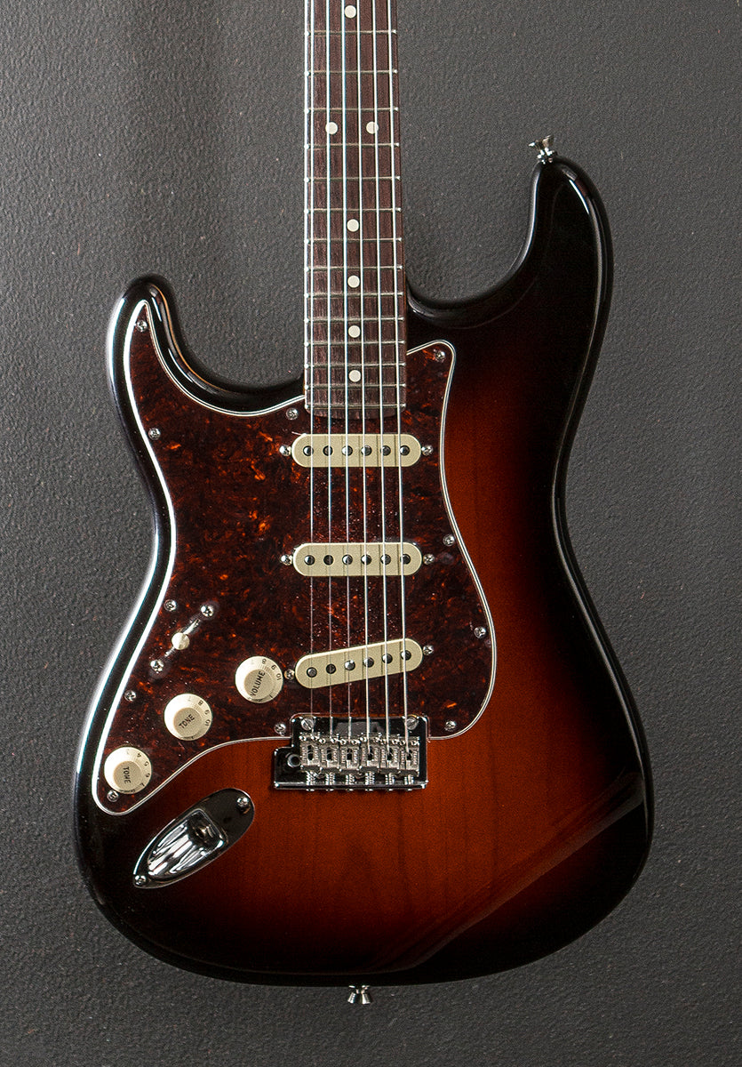 Used American Professional II Strat Left Hand '21 – Dave's Guitar Shop