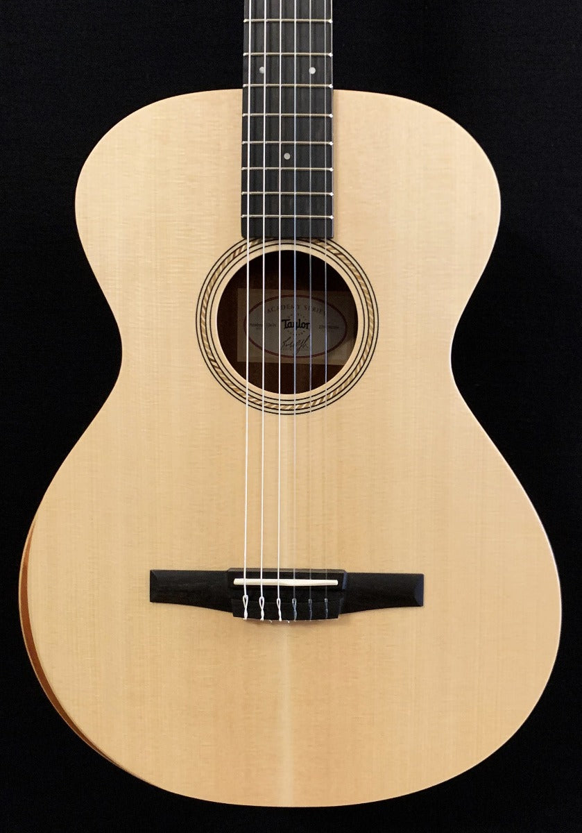 Academy 12E-N – Dave's Guitar Shop